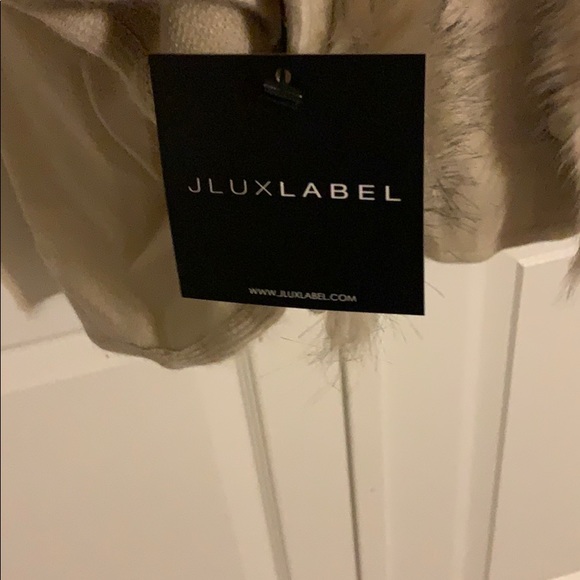 JLUXLABEL | Jackets & Coats | Nwt Jluxlabel Ivory Faux Fur Trim Vest ...